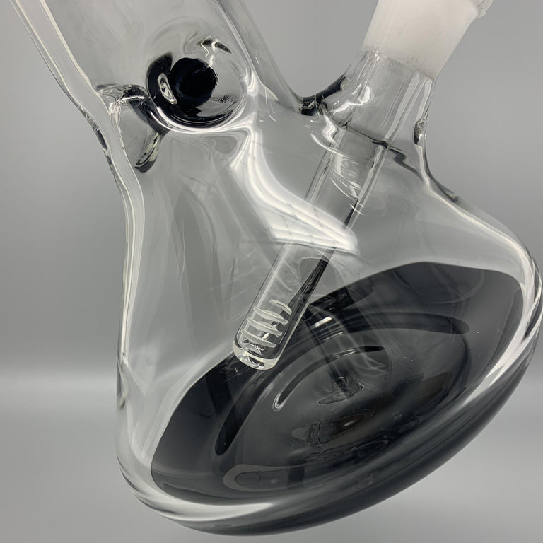 8 Inch Bong: Beaker Bong | The Glass Warehouse